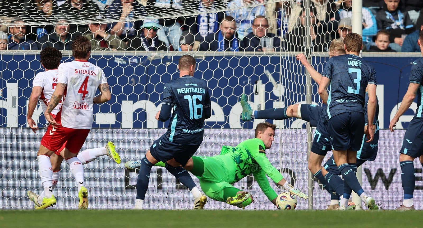 Toto-Pokal: Löwen erreichen durch 1:0 bei Jahn Regensburg das Finale.